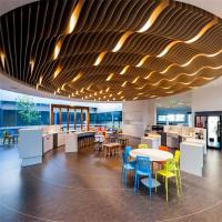 China 2mm Thickness Aluminum Baffle Wave Ceiling  For Office Building for sale