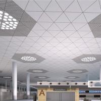 China Customizable Color Aluminum Triangular Clip In Ceiling 1000x1000x1000mm for sale