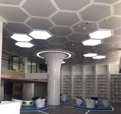 China 462x462x462x462x462x462 Perforated Aluminum Metal Ceiling Hexagonal Ceiling Tile With White Color for sale
