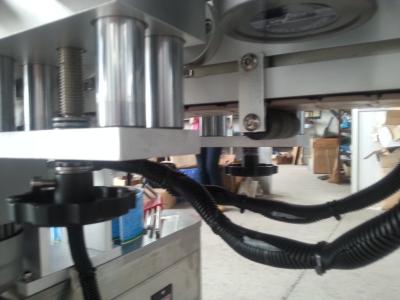 China SUS304 Automatic Adhesive Sticker Labeling Machine 25m Min for sale