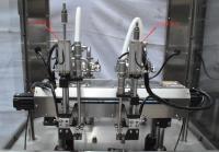 China Automatic Round Bottle Servo Detergent Filling Machine Moving Silver Grey for sale