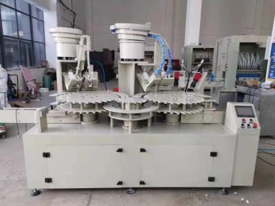 China Automatic Slant Mouth Bottle Capping Machine 60 Bottles Per Minute 380V for sale