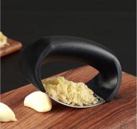 China Custom Logo Fruit Vegetable Tools Stainless Steel Garlic Press Chopper Kitchen Gadget Tool for sale