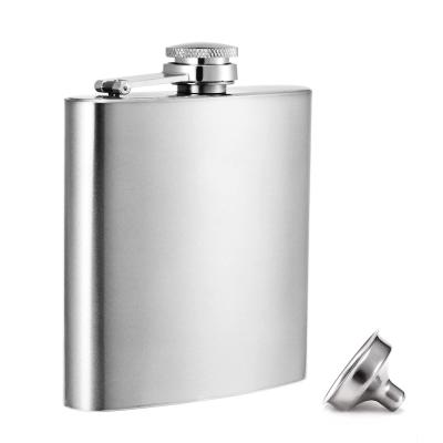 China Leather Covered Stainless Steel Wine Flask 8oz 93x122mm Outdoor Hip Flask for Men for sale