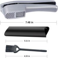 China 2 in 1 Aluminum Alloy Garlic Press and Slicer Ginger Chopper 6.5x4.5x20.5cm Custom Logo for sale