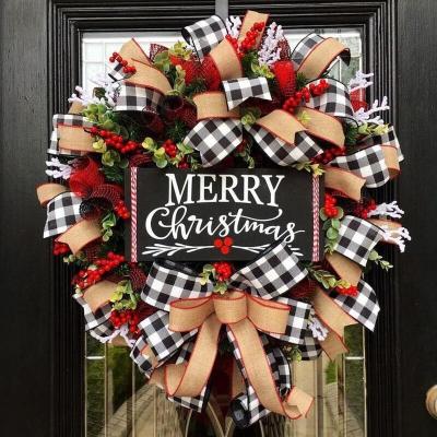 China Christmas Wreath with Red Berries and Pine Cones 0.5kg Plush Cloth Plastic Decoration for sale