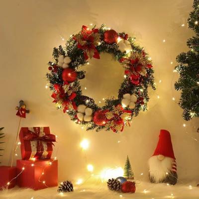 China Plush Cloth and Plastic Christmas Pinecone Wreath 0.5kg Outdoor Holiday Decoration for sale