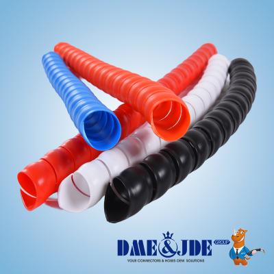 China Heavy Duty Spiral Hydraulic Hose Protective Sleeve Anti Corrosion Abrasion Resistant for sale
