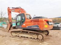 China 22000 KG Machine Weight Doosan DX225 Excavator with Hammer in Good Condition from Korea for sale