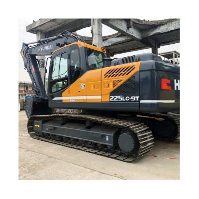 China Used Hyundai 225LC-9T Excavator in Shanghai Transport Width 2.99 m Low Working Hours for sale