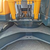 China Year 2017 Used R220-9S Excavator Ideal for Middle East and South America Construction for sale