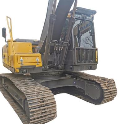 China Shanghai Construction Site Must-Have Volvo EC200 DL Excavator with 2600 Working Hours for sale
