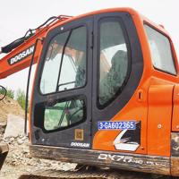 China Active 7 Ton Used Doosan DX75 Excavator Mini with Original Hydraulic Pump in Shanghai for sale