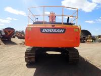 China Japan Used Doosan DX300LC Excavator with 2.9TON Operating Weight and Original Cylinder for sale