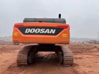 China 2001-4000 Working Hours Doosan DX500 Excavator in Korea and Ultra Large Size Used for sale