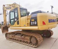 China Moving Speed 4.6 km/h 21 Ton Komatsu PC210 Excavator with Cummins Engine in Shanghai for sale
