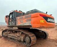 China Doosan Engine 50 Ton Crawler Chain Excavator for Earth-moving and Stone Drilling for sale