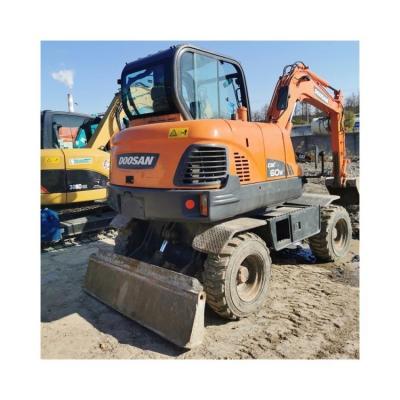 China Multifunctional DOOSAN DX60W Wheeled Excavator 4TNV94L Engine 5.7 Ton Operating Weight for sale