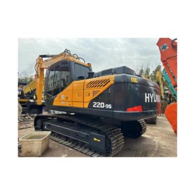 China Hyundai 220 Excavator 1.05m3 Bucket Capacity 963 Working Hours Used from South Korea for sale