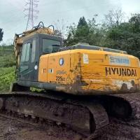 China Hyundai 225LC-7 Excavator 25 Ton Used in Good Working Condition with Original Painting for sale