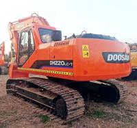 China Used Doosan DH220-7 Excavator in Good Condition Made in Korea 22 Ton Crawler Chain for sale