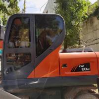 China 2560 Working Hours Doosan Mini Wheel Digger DX 60W Used 6 Ton Wheel Shovel In Shanghai for sale
