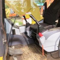 China Japan original used Komatsu PC300-7 excavator 30 ton with direct injection engine for sale