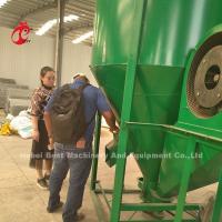 China High Productivity Poultry Feed Making Machine For Poultry Chicken Farm Sandy for sale