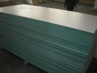 China Laminated Melamine Green Hdhmr Board E0 MDF Moisture Resistant Board for sale