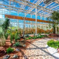 China Intelligent Venlo Glass Greenhouse 9.6-12m Width for Tomato Strawberry Growing with 120km/㎡ Wind Resistance for sale