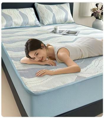 China Tencel Mattress Protector 15-17 Inch Height Waterproof Cooling Breathable Washable Noiseless Quilted Bed Cover for sale