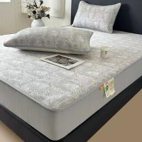 China Tencel Waterproof Mattress Protector 15-17 Inch Height Cooling Breathable Bed Cover for Home Hotel Hospital for sale