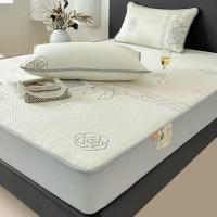 China Tencel Waterproof Mattress Protector 15-17 Inch Height Cooling Breathable Bed Cover for Home Hotel Hospital for sale