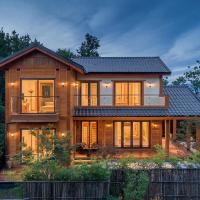China Water-based Paint For Wooden House Renovation Withstand Extreme Weather Such As Sun Wind And Snow for sale