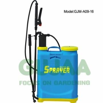 China Plastic Lance Herbicide Sprayer Hand Garden Sprayer 16L Capacity 1.3M Hose for sale