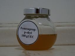 China Fenoxaprop P Ethyl 95% TC Selective Herbicide for Lawns Systemic Action for sale
