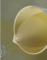 China Levamisole 3% Oxyclozanide 6% Oral Soluble for Cattle 5ml per 10kg for sale