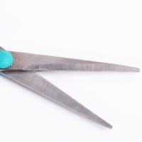 China Reliable quality wholesale 5.5 inch safe plastic handle fancy scissors for office stationery scissors for sale