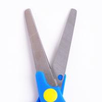 China Wholesale hot selling office and school supplies creative stationary 5 inch blue scissors for kids for sale