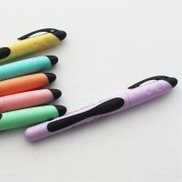 China Good quality hot selling black silicone curved holder highlighter pen for sale