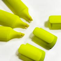 China Best Price 12PCS Yellow Stationery Fluorescent Ink Color Marker Chisel Fiber Tip Highlighter for sale