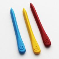 China New design hot sale wholesale plastic triangle crayons for sale