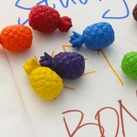 China Creative 3D modeling can be customized crayons for children non toxic wax crayon for sale