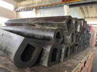 China Black Marine Rubber Fender Type D Customized  For Ship And Dock for sale