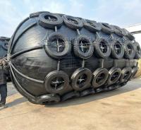 China Black Pneumatic Rubber Fender Customized With Chain Net ISO CCS Certificated for sale