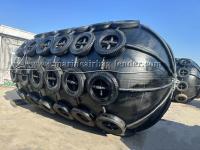 China Black Pneumatic Rubber Fender Customized With Chain Net ISO CCS Certificated for sale