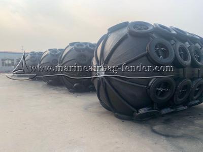 China High Tensile Natural Rubber Pneumatic Marine Fender Sizes Customized for sale