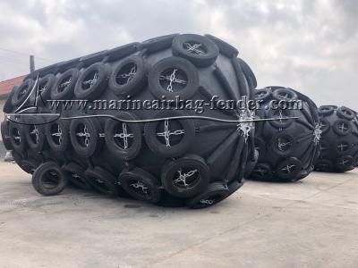 China 10-15 Years Service Life Dock Offshore Pneumatic Rubber Fender Onshore Installations for sale