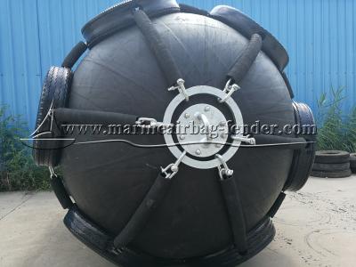 China Dock Ship Pneumatic Rubber Fender Durable Aging Resistant For Dock Protection for sale