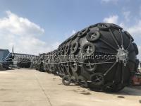 China Marine Ship To Ship Floating Rubber Fender Aging Resistant Customized for sale
